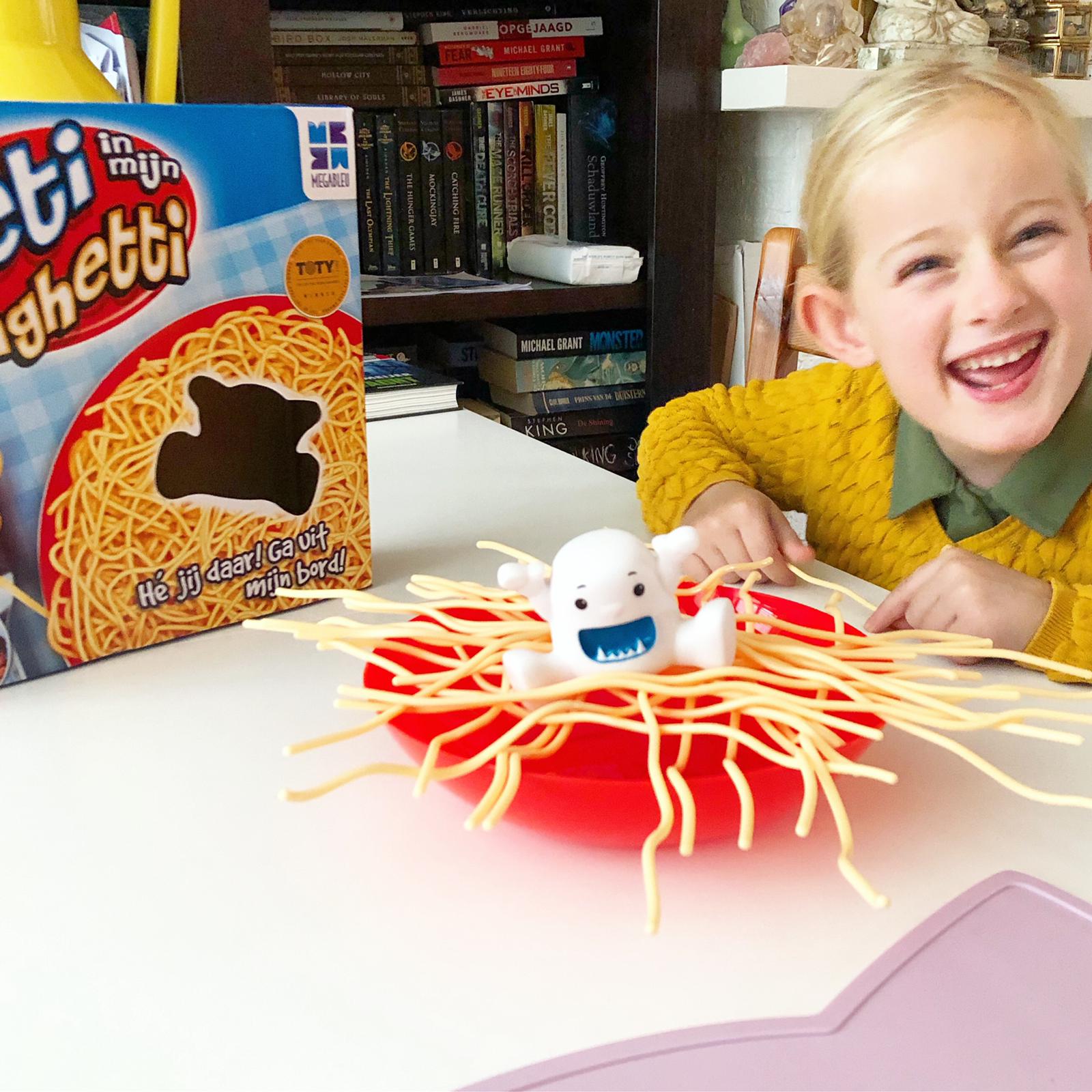 Yeti in mijn spaghetti, een smakelijk behendigheidsspel - MamaScrapelle