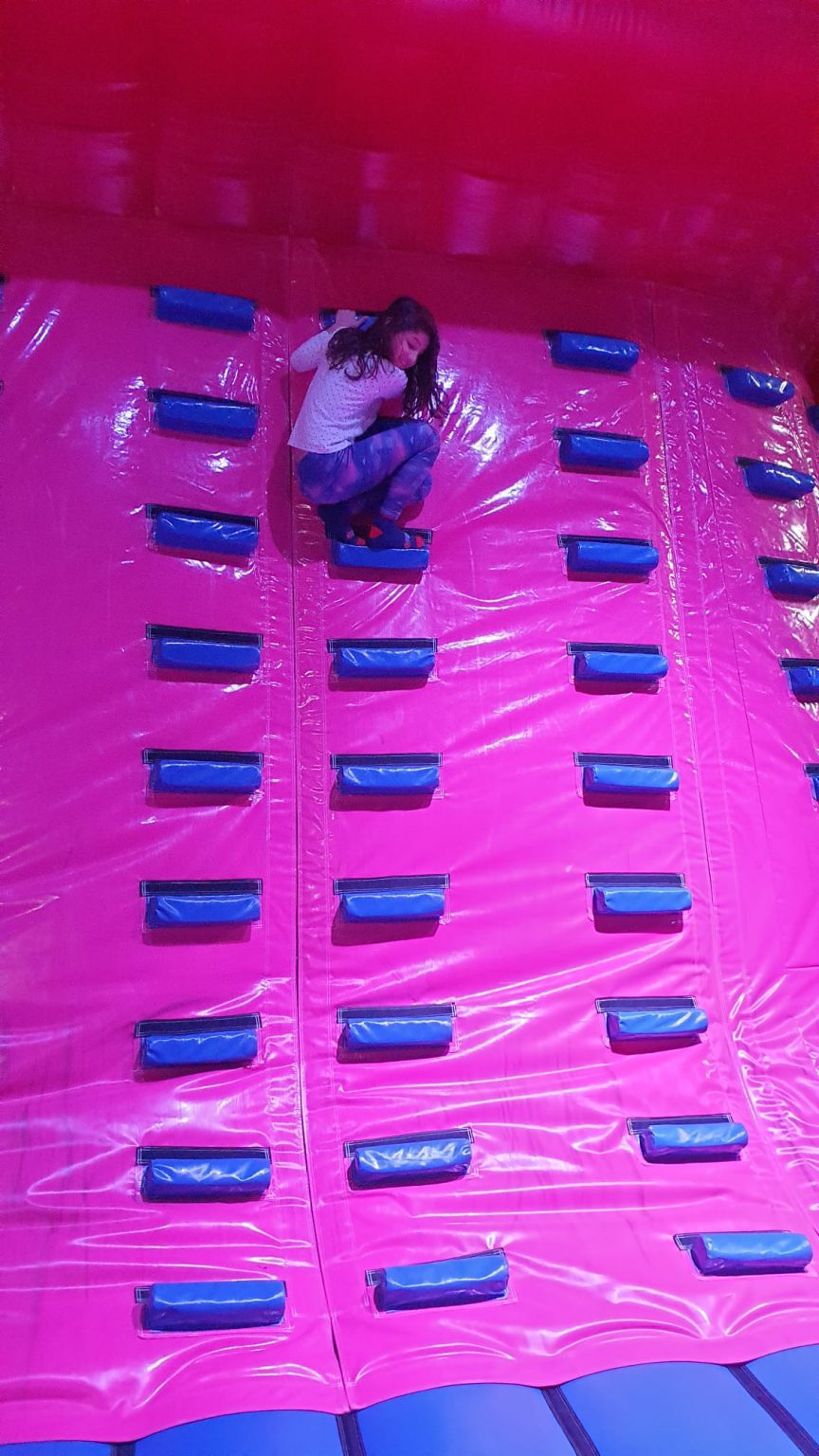 Bounce Valley kinderfeestje Rotterdam - een dag vol gestuiter ...