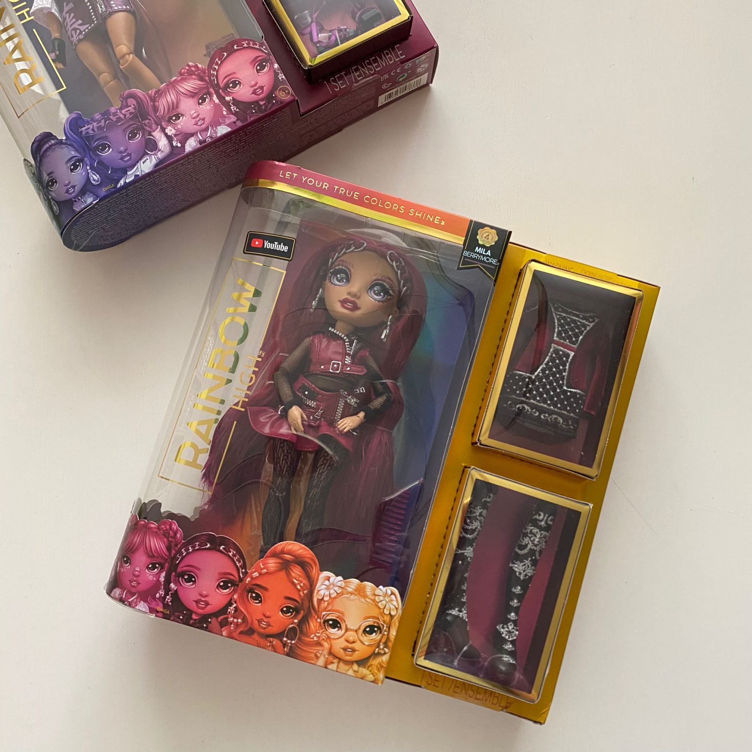 Rainbow High serie 4 poppen recensie bij MamaScrapelle