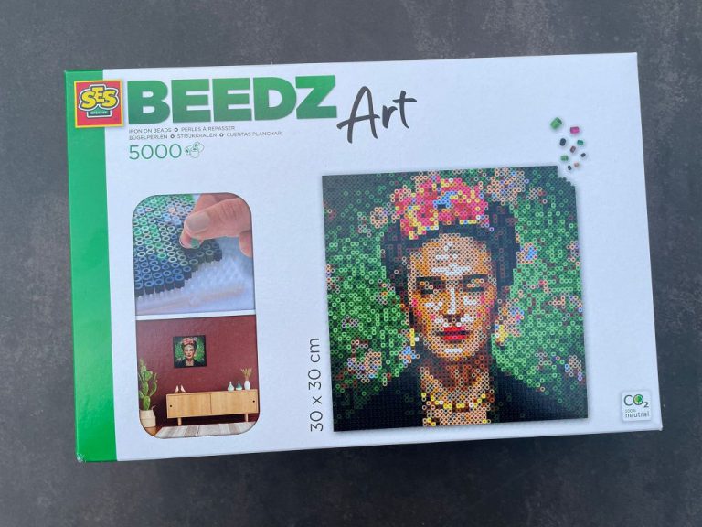 Beedz Art Frida Kahlo - een prachtig strijkkralenproject! - MamaScrapelle