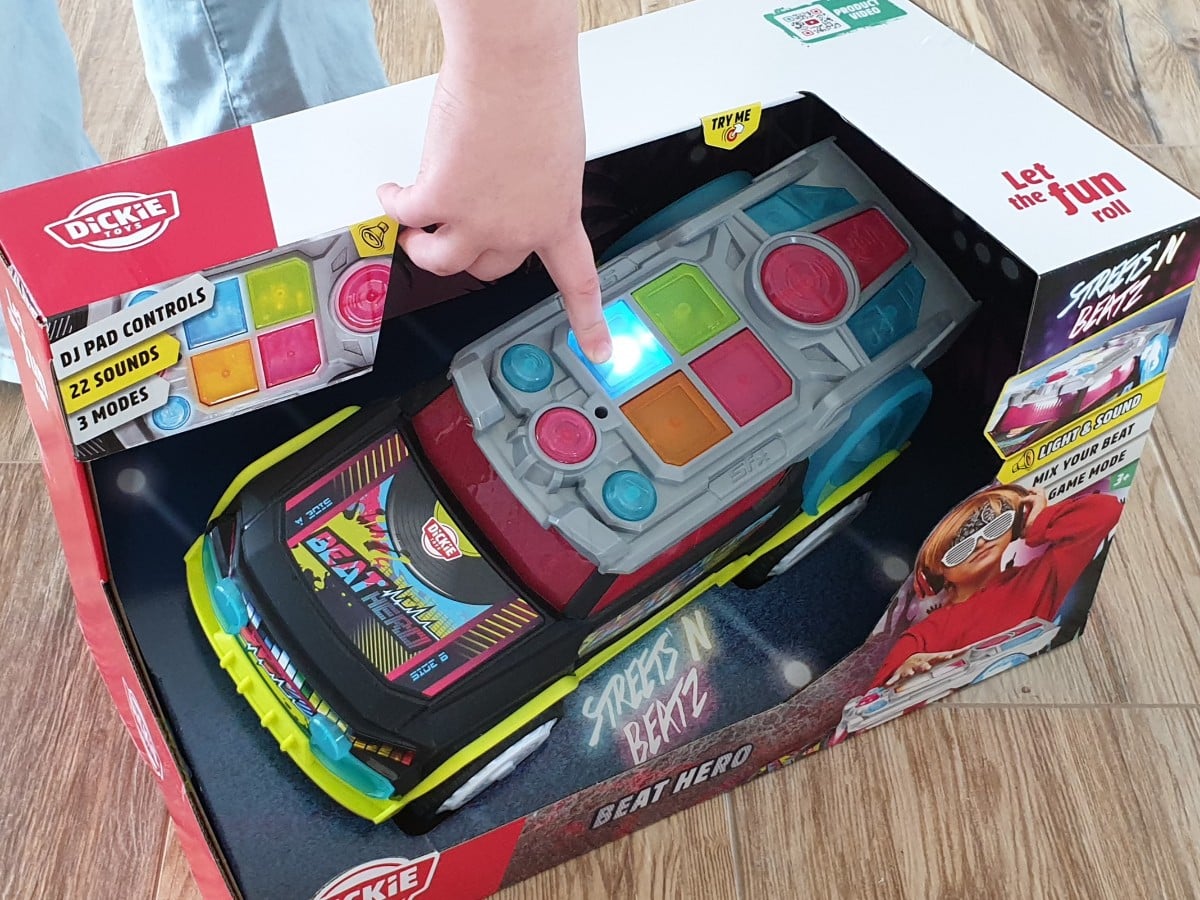Beat Hero-auto, een speelgoedauto voor elke jonge DJ-held - MamaScrapelle