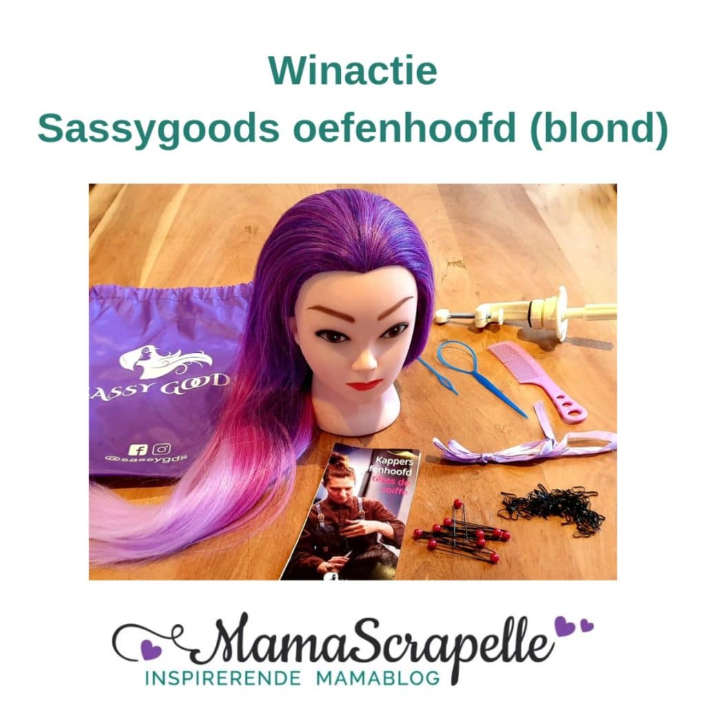Oefenhoofd van Sassy Goods, eenvoudig leren vlechten voor kids