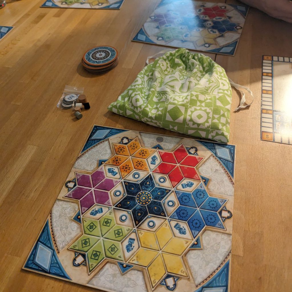 Azul - Een familiespel waarbij je de mooiste wandversiering maakt ...