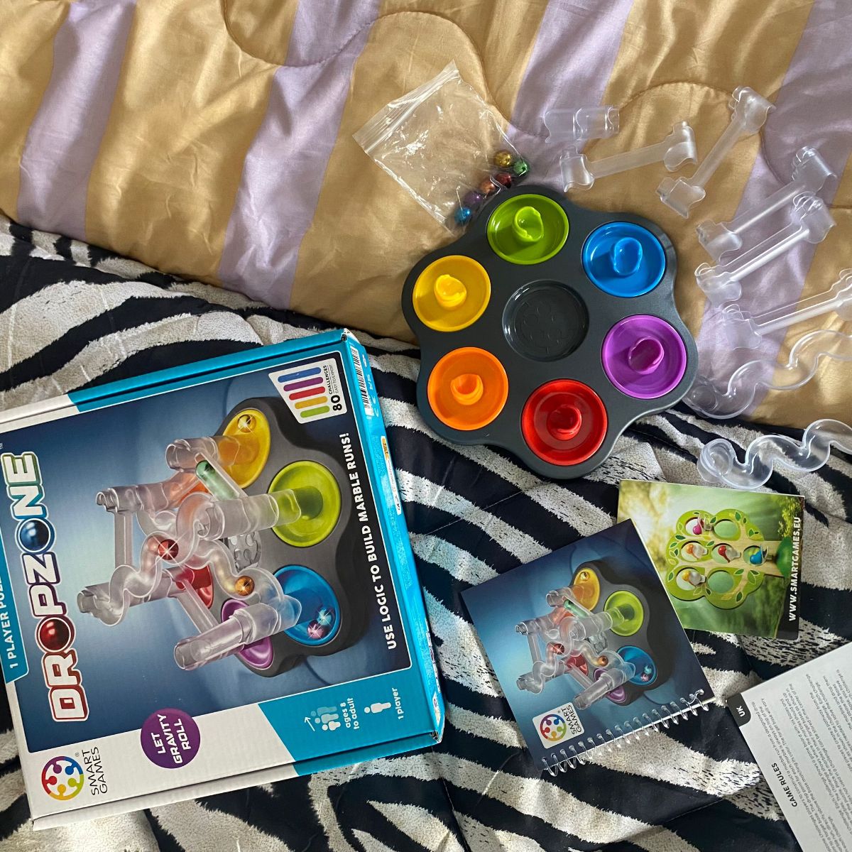 Dropzone SmartGames een game review @ MamaScrapelle