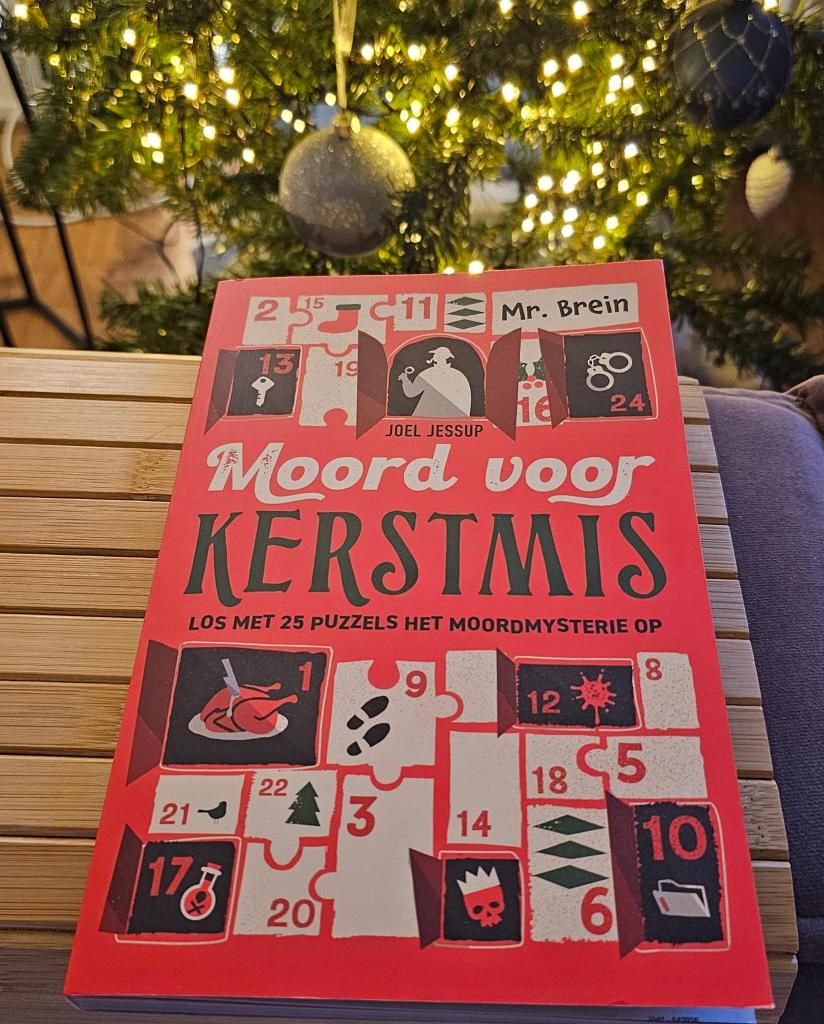 Moord voor Kerstmis - een aftelboek met 25 puzzels - MamaScrapelle